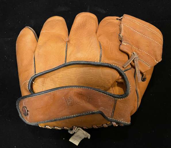Al Benton D&M DG22 Back | Draper Maynard | Baseball Glove Collector ...