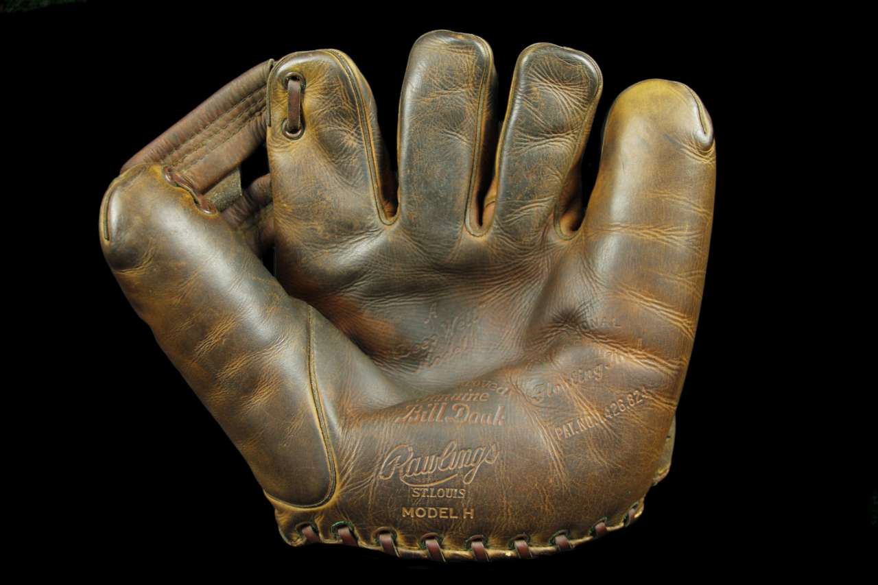 Bill Doak Rawlings H Front | Bill Doak Gloves | Baseball Glove ...