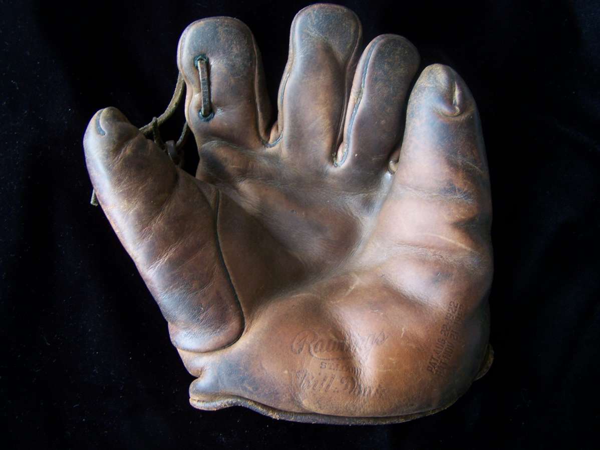 Bill Doak Rawlings Original Front | Bill Doak Gloves | Baseball Glove ...