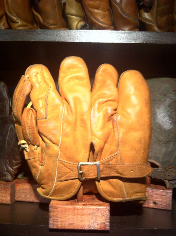 John Whitehead Dubow Lefty Back | Dubow | Baseball Glove Collector ...