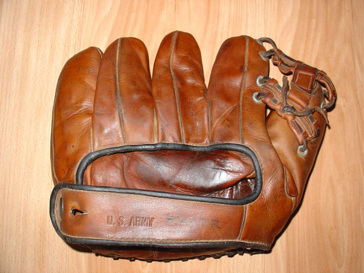 Elmer Riddle Goldsmith DW Army Back | Goldsmith | Baseball Glove ...