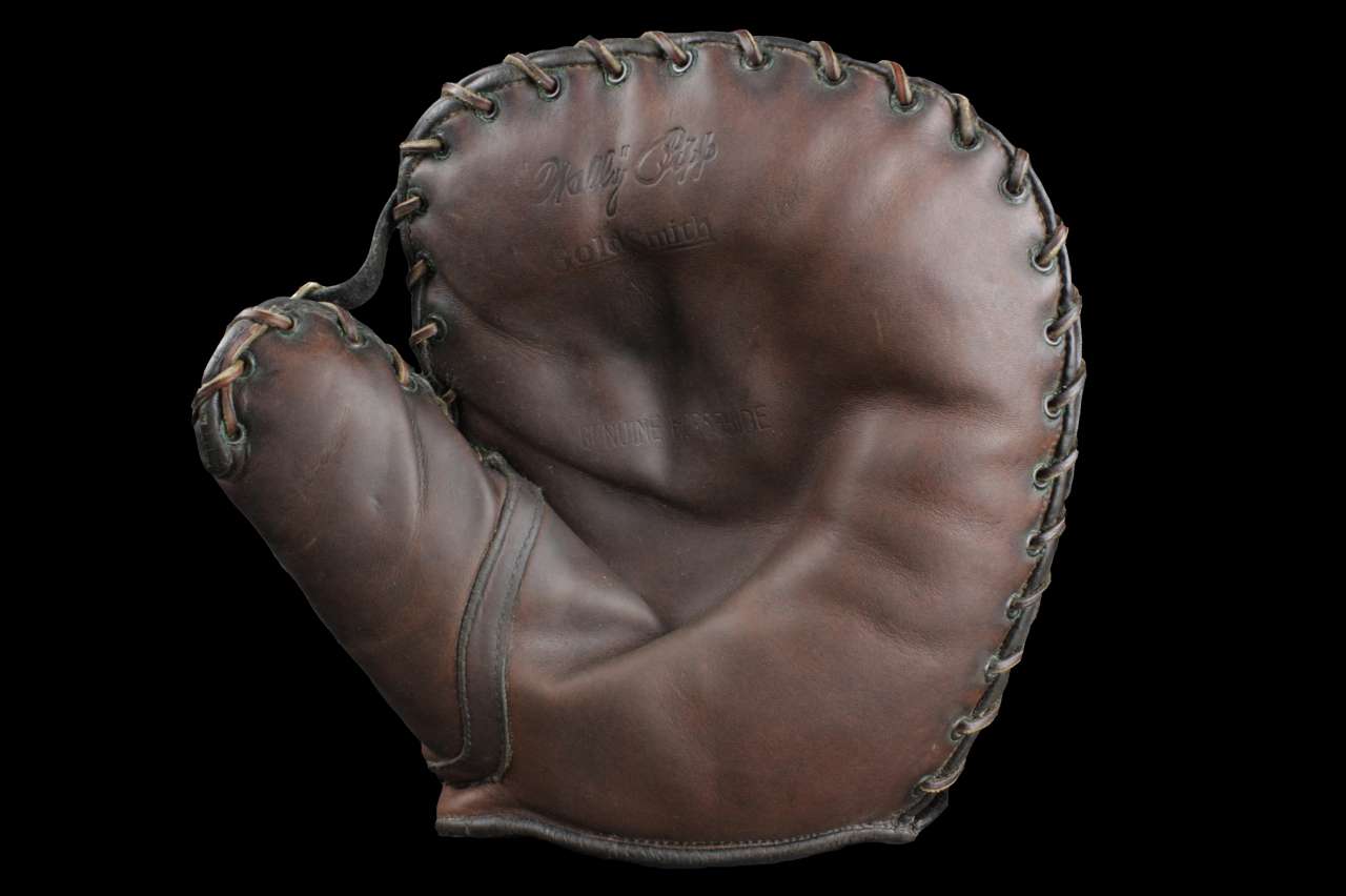 Wally Pipp Goldsmith Basemitt Front | Base Mitts | Goldsmith | Baseball ...