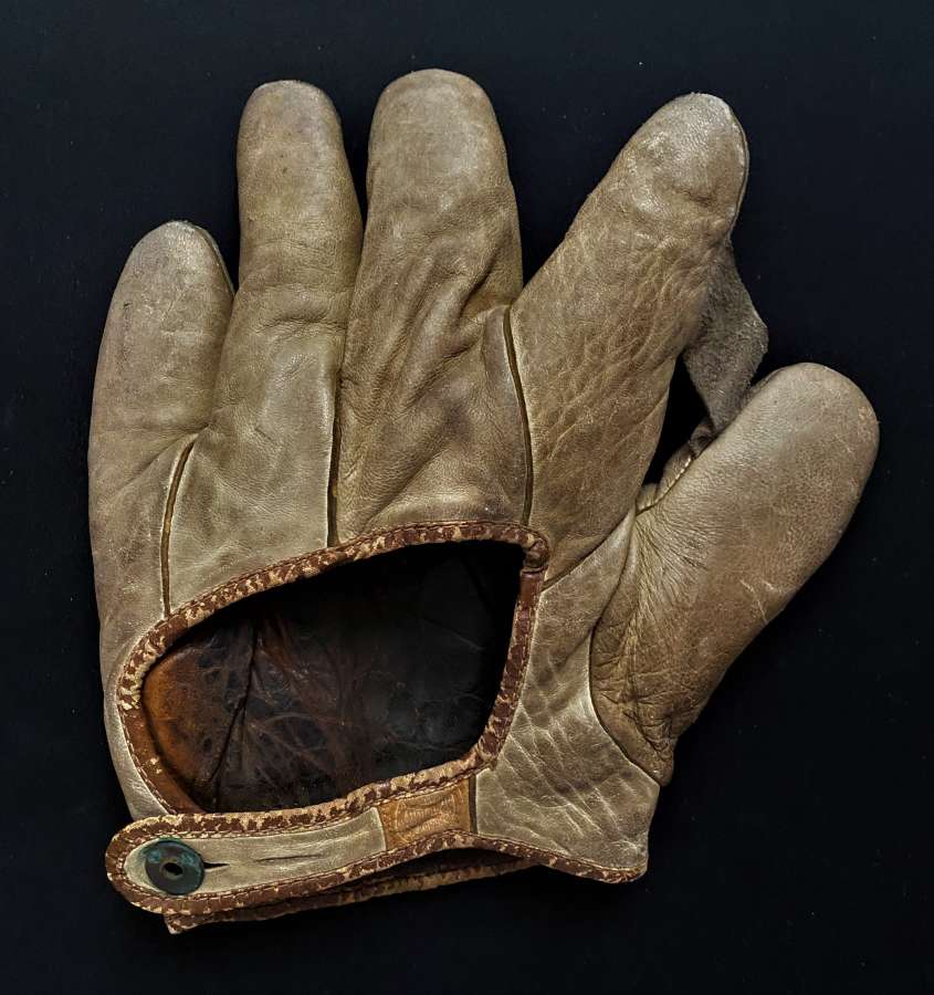 Doc Lavan's Game-Used Spalding 1 Inch Web Glove Back | Spalding ...