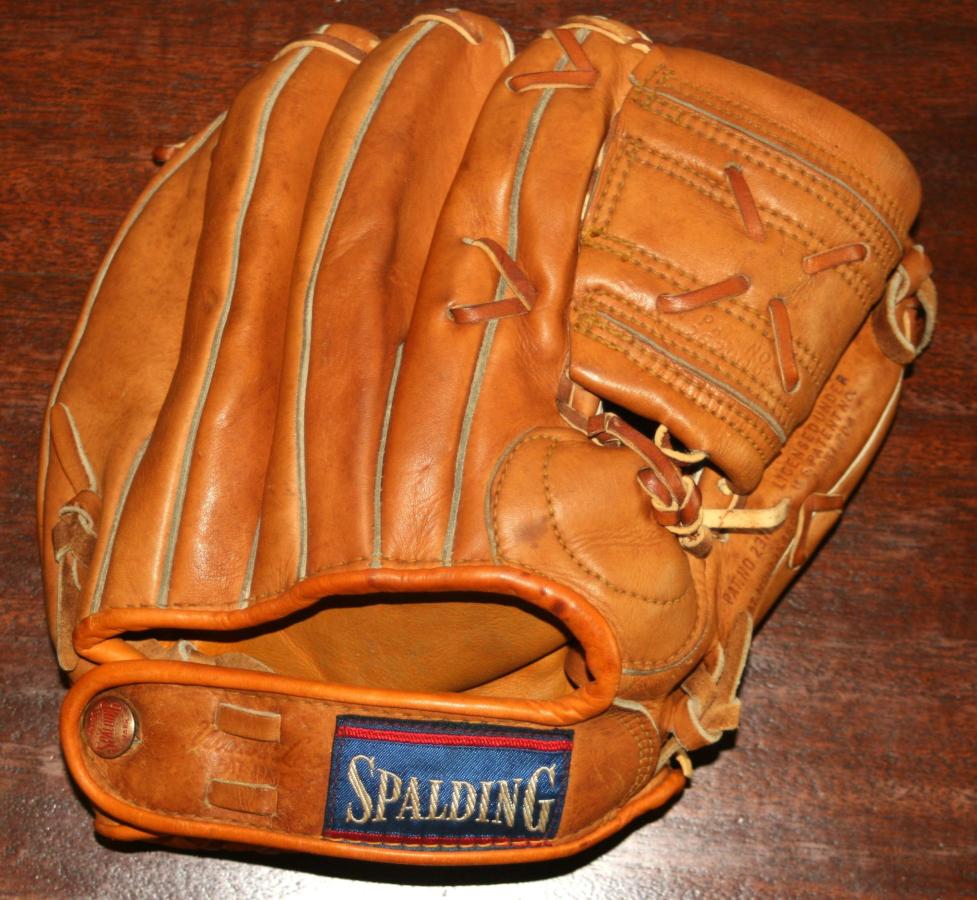 Spalding 1131 Big Pro Back | Spalding | Baseball Glove Collector ...