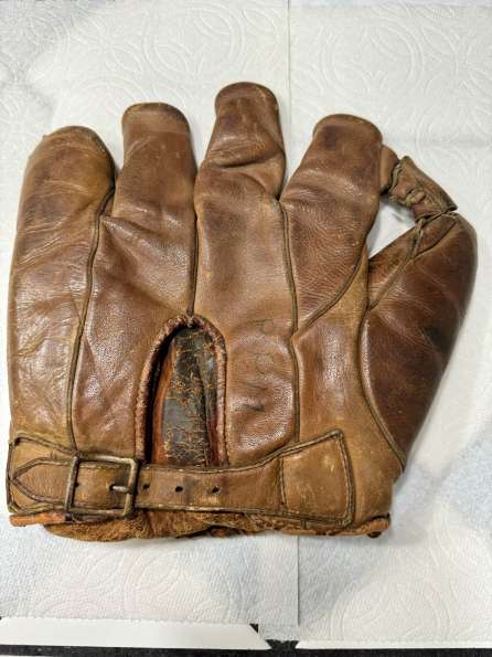 XAC 630L Back | XAC | Baseball Glove Collector Gallery | Baseball Glove Collector